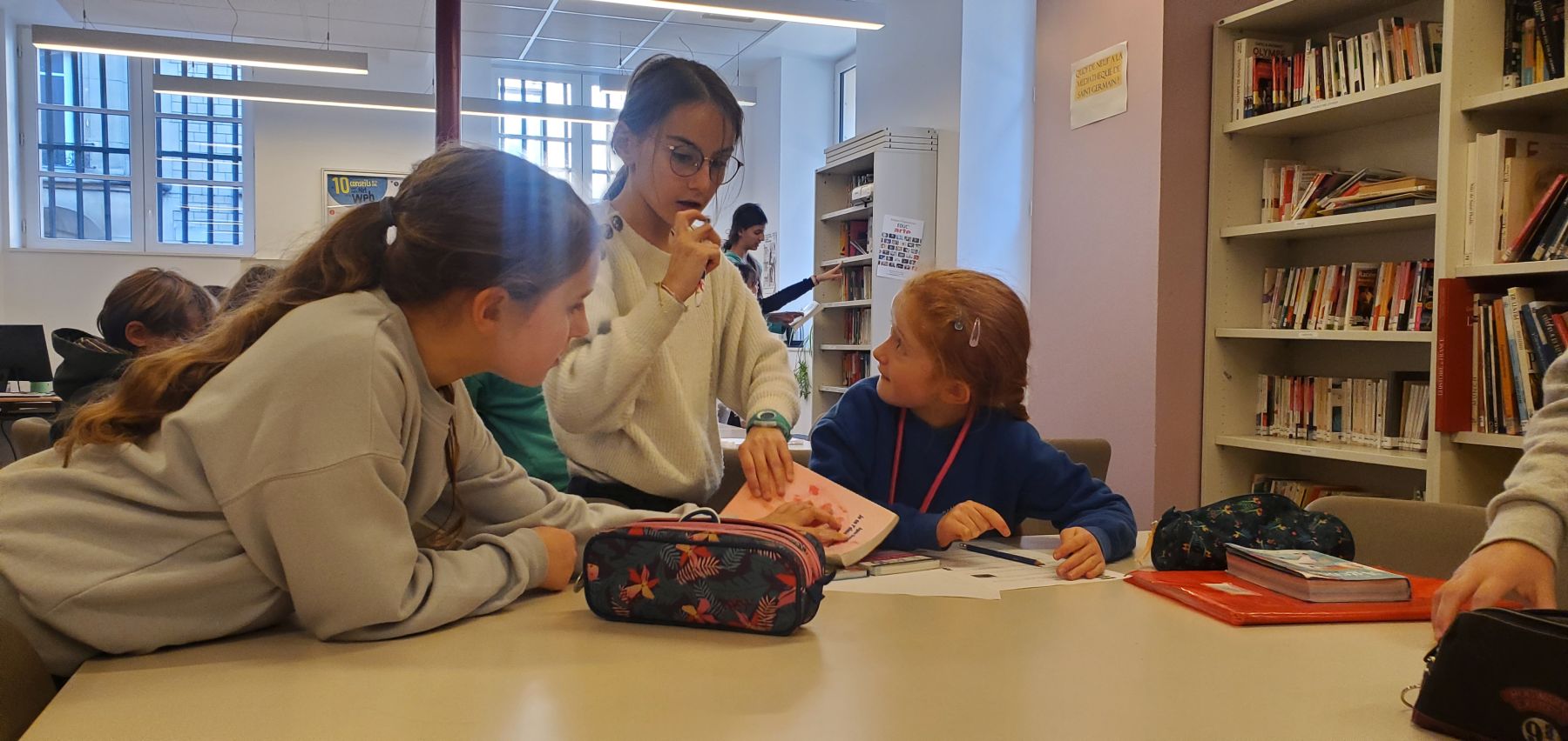 Séance découverte au CDI - Collège